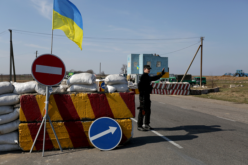 Halya Coynash: Outrage as Ukraine closes administrative border with ...